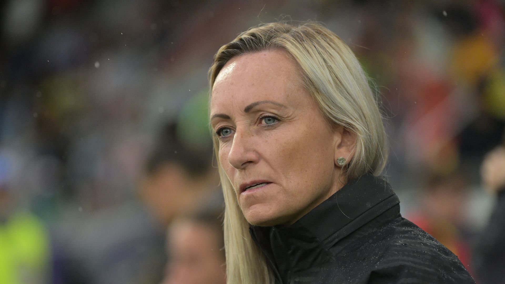 Red Flames : Tessa Wullaert inscrit un lob fantastique et continue à ...