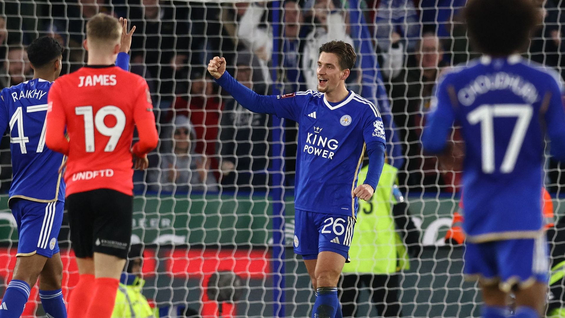 Libre de tout contrat, Dennis Praet s’engage avec l’Antwerp - RTBF Actus