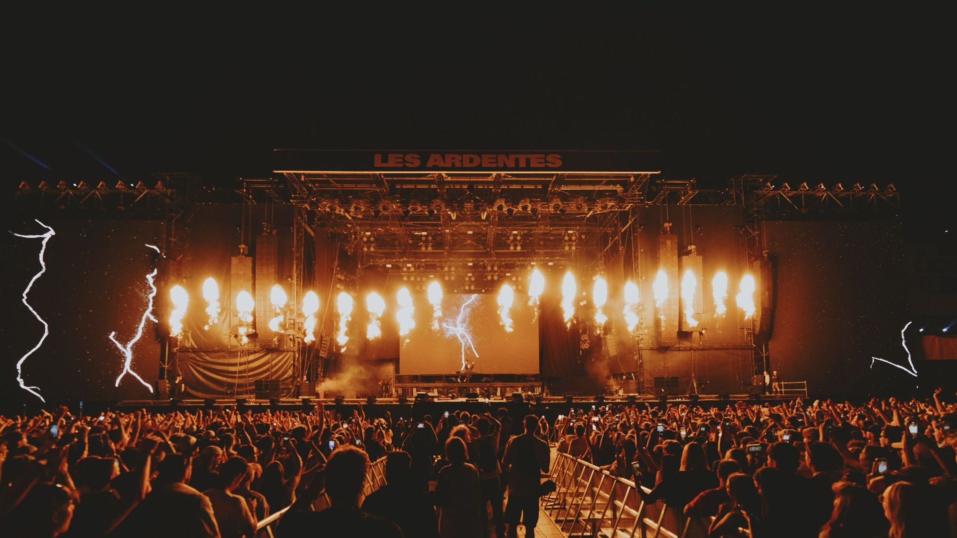 Les Ardentes : j’ai eu peur pour ma vie au concert de DJ Snake - RTBF Actus