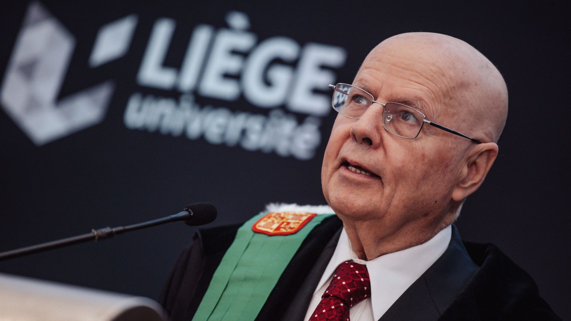 Le géochimiste américain Charles Langmuir, docteur honoris causa de l ...