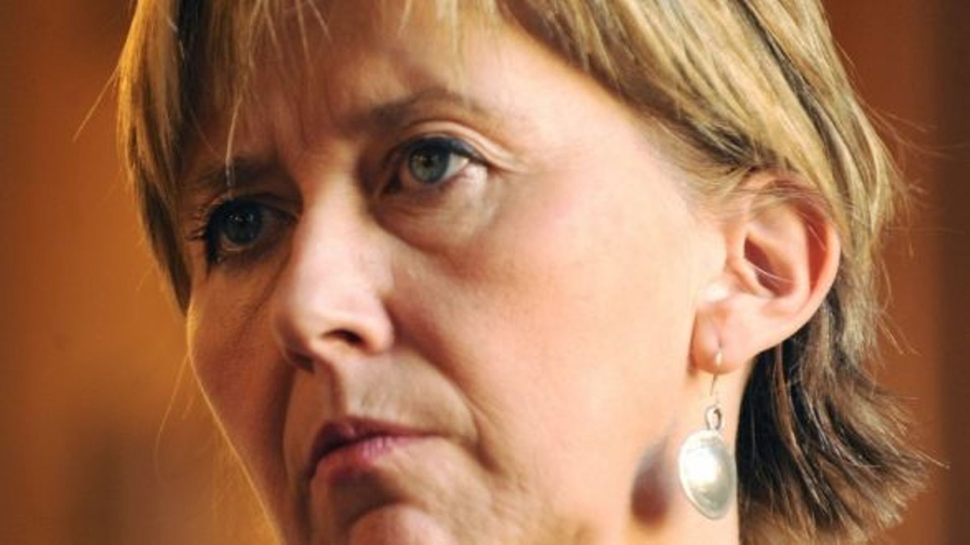 Enseignement: la ministre Simonet prête aux concessions
