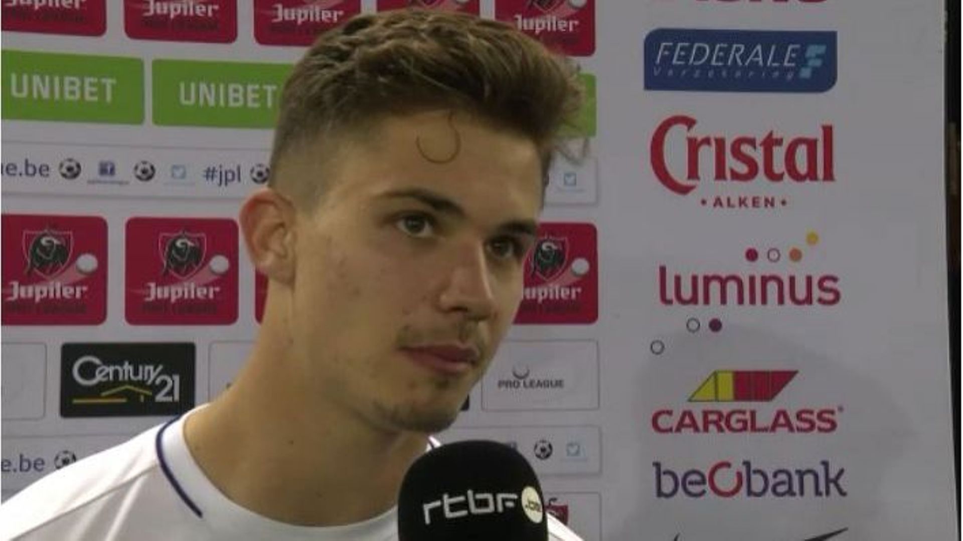 Dendoncker: 'Le titre est loin, il faut être réaliste' - RTBF Actus