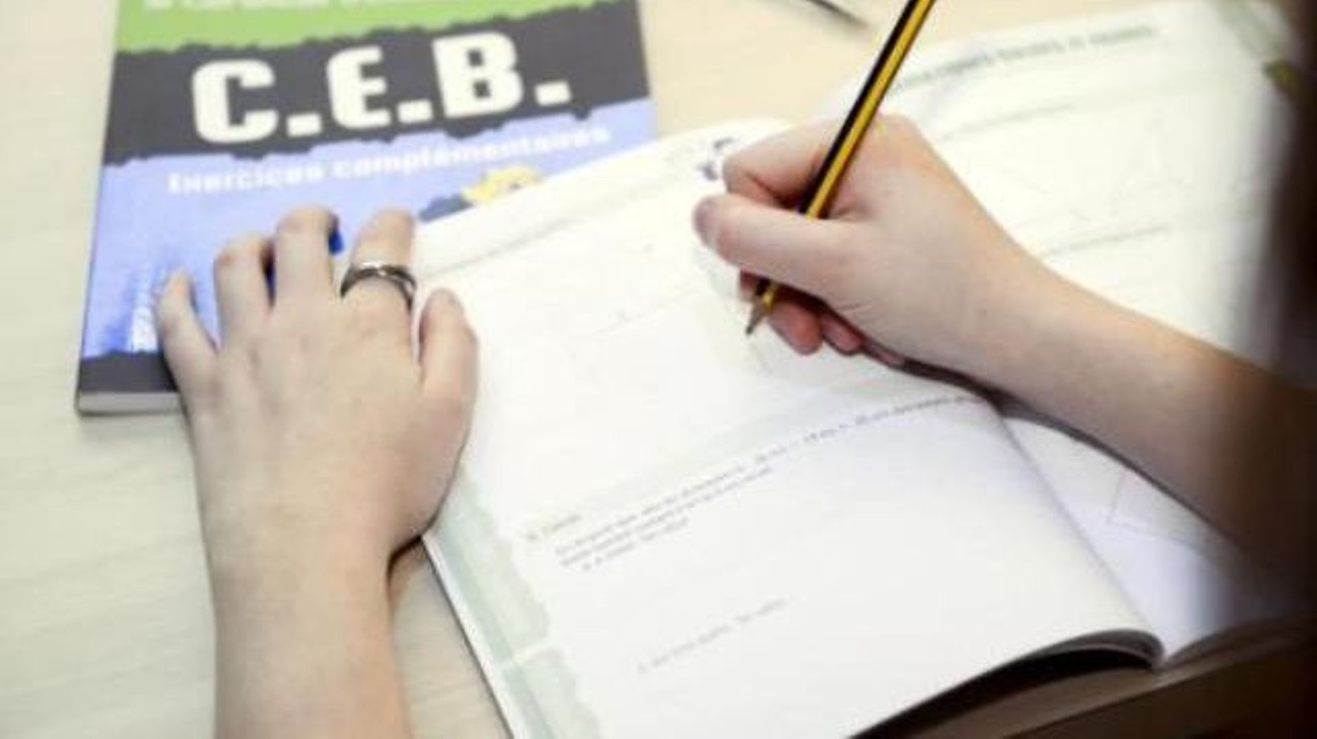 96,3% des élèves ont réussi leur CEB en 2013 - RTBF Actus