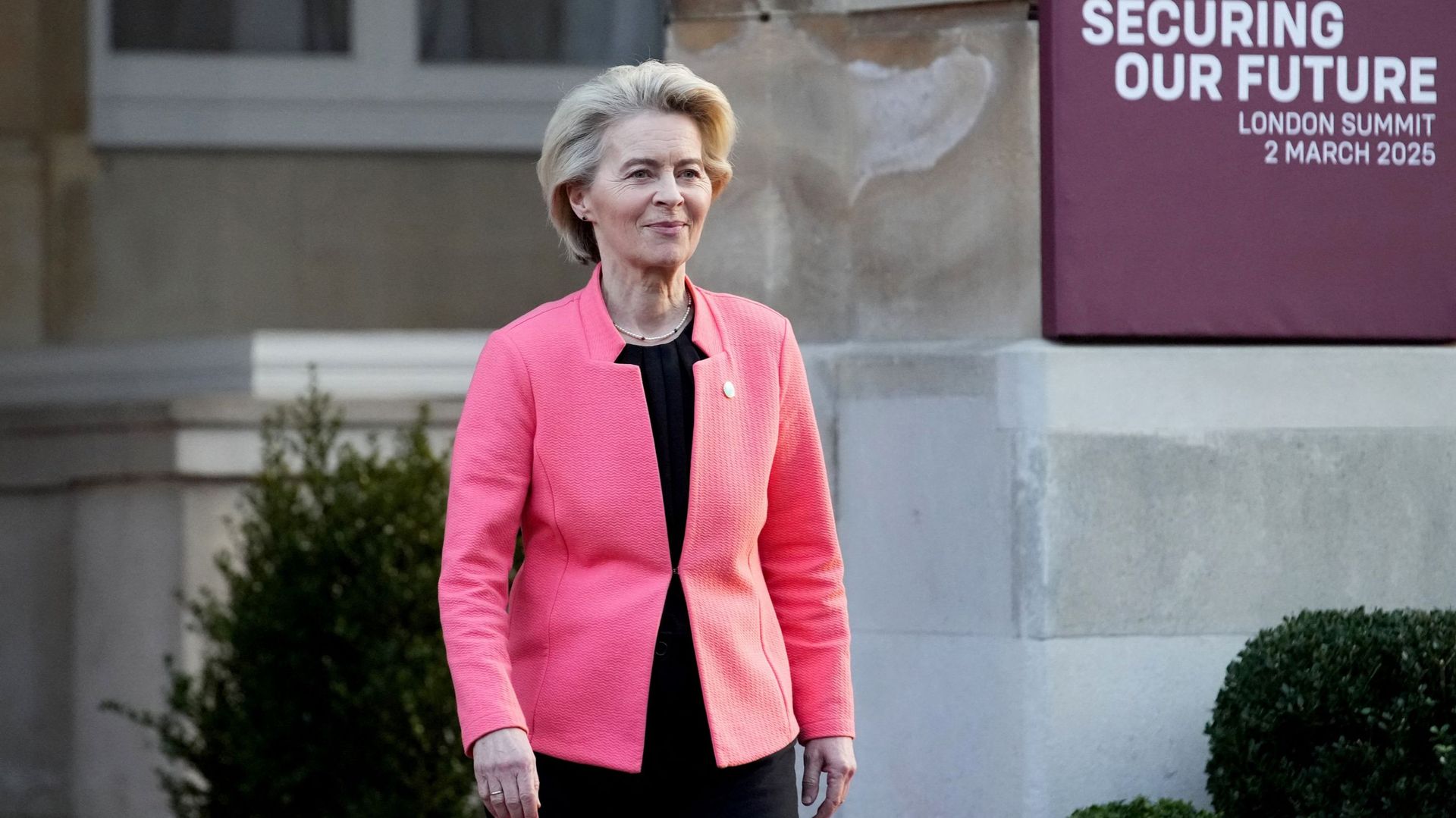 Le contrôleur aérien Belgocontrol change de nom et devient Skeyes ...