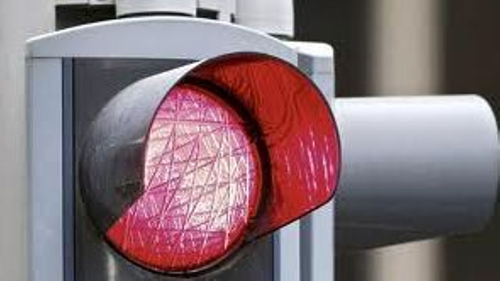 Des feux rouges qui comptent jusque 25 pour faire patienter les piétons ...