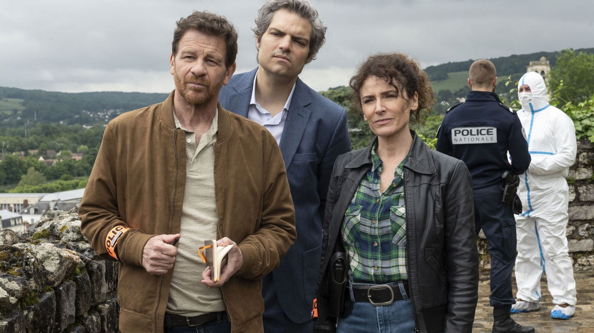 Trois choses à savoir sur Alexia Barlier, la star de 'Sophie Cross' et ...