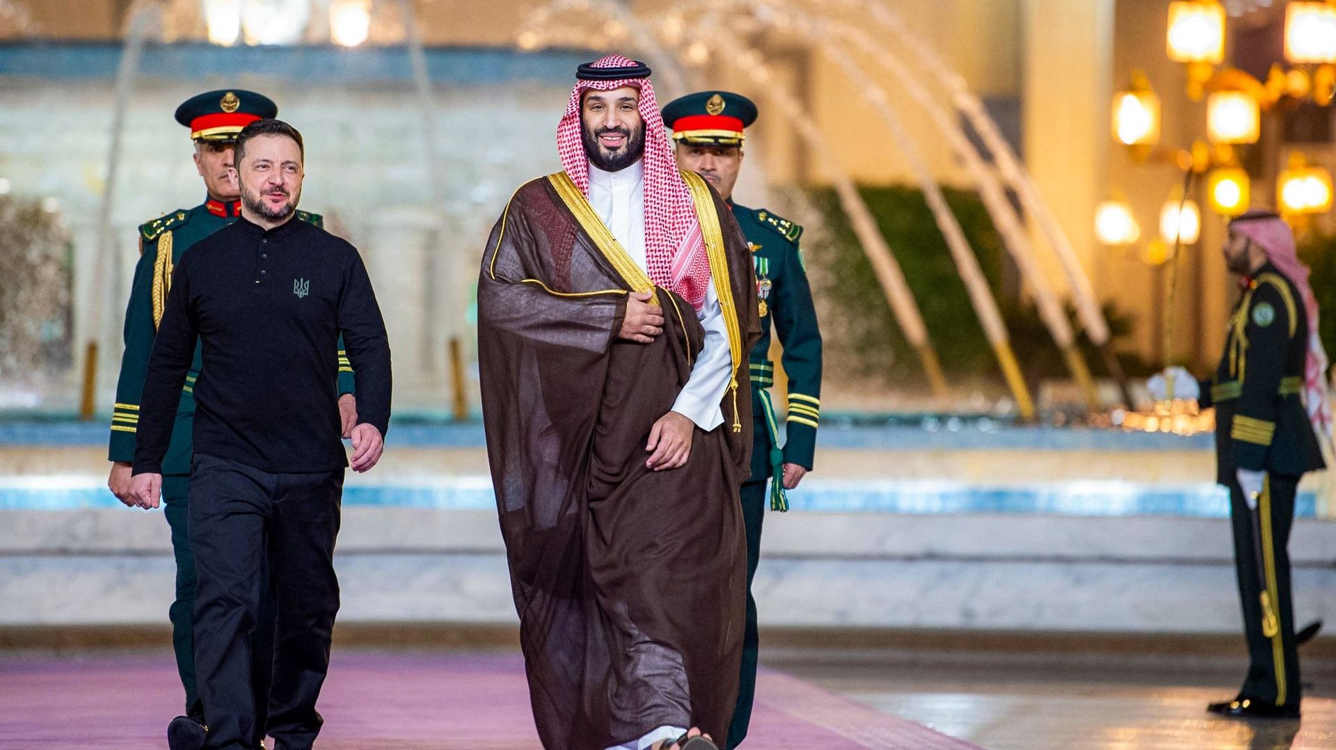 Volodymyr Zelensky : comment l'humoriste est-il devenu le président de l’Ukraine ? - RTBF Actus