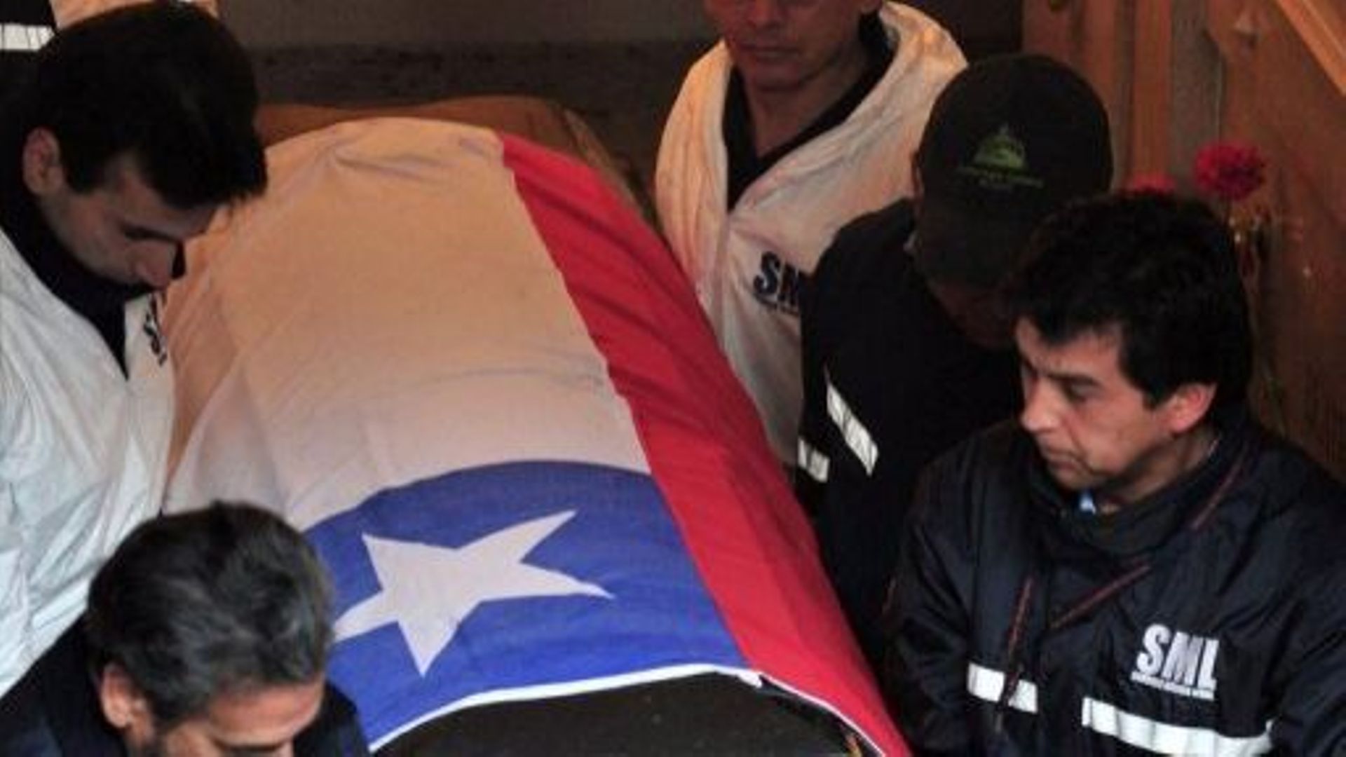 Chili: des experts confirment que le président Allende s'est suicidé en ...