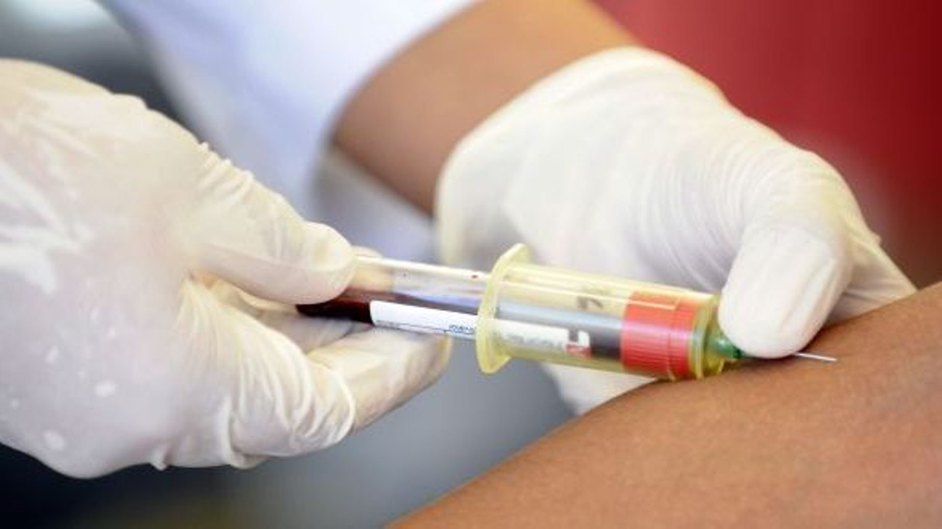 Vaccin anti-sida: des anticorps susceptibles d'aider la recherche ...