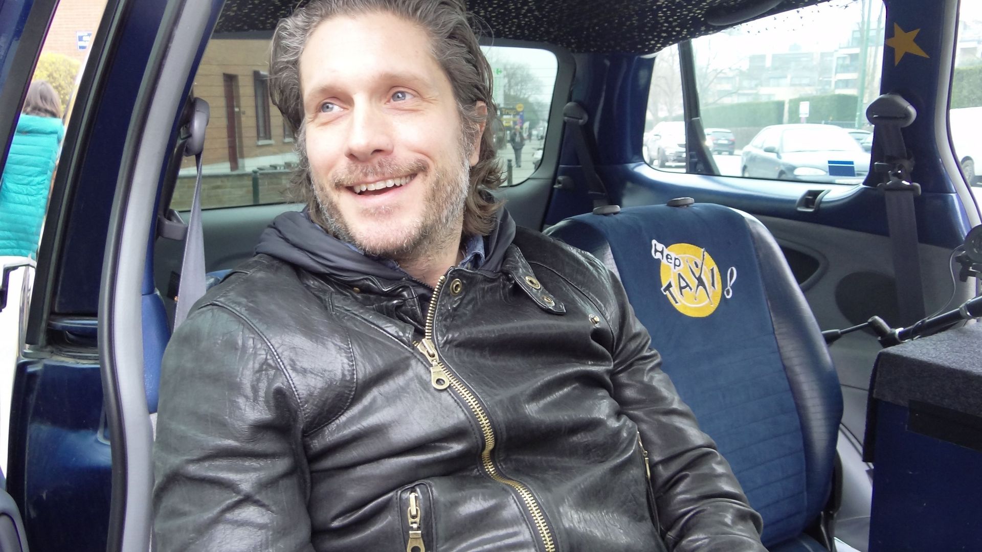 Charlie Dupont explique la genèse de 'Faux contact' - RTBF Actus