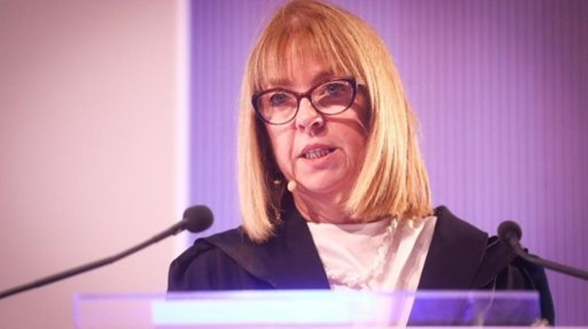 ULB : Annemie Schaus élue rectrice pour un second mandat - RTBF Actus ULB : Annemie Schaus élue rectrice pour un second mandat - RTBF Actus
