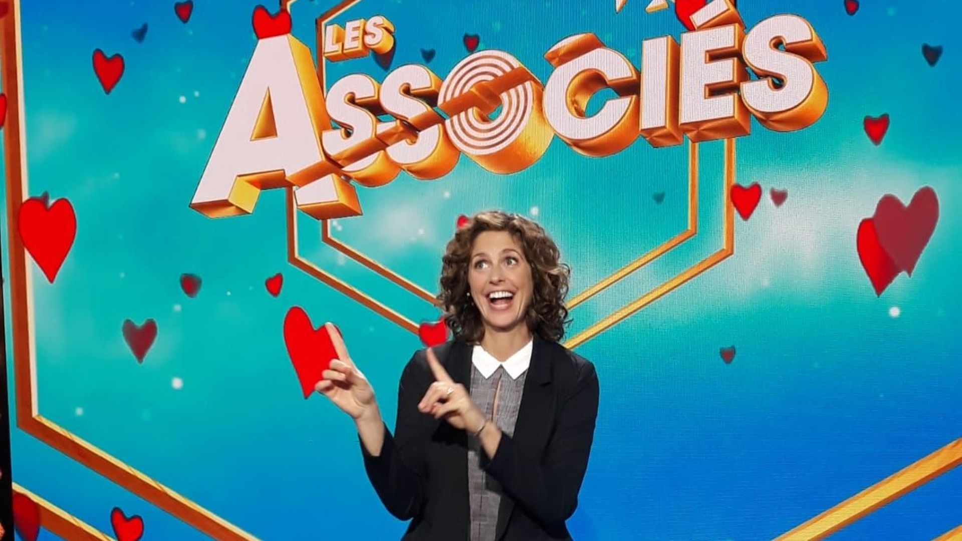 A la Saint-Valentin, les couples se défient dans les Associés pour le ...