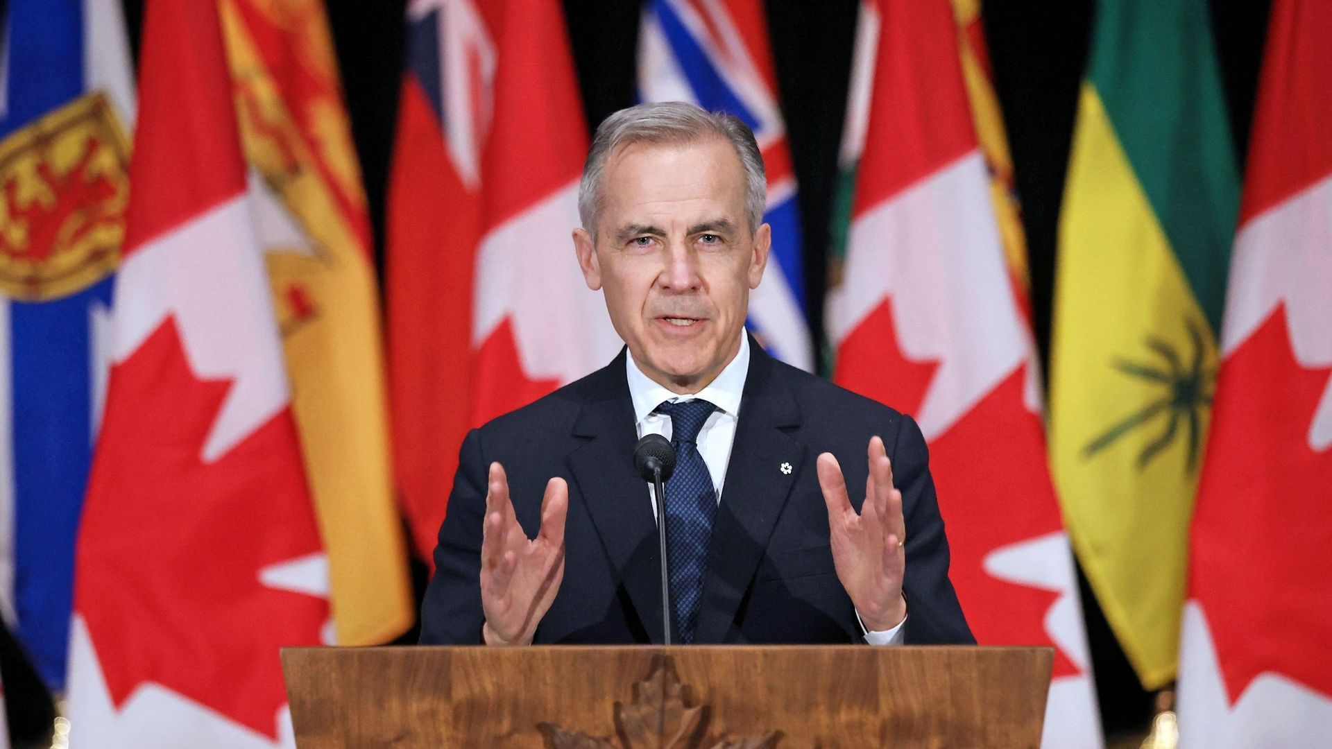 Canada : donné vainqueur des législatives, le libéral Mark Carney s’en prend aux Etats-Unis ...