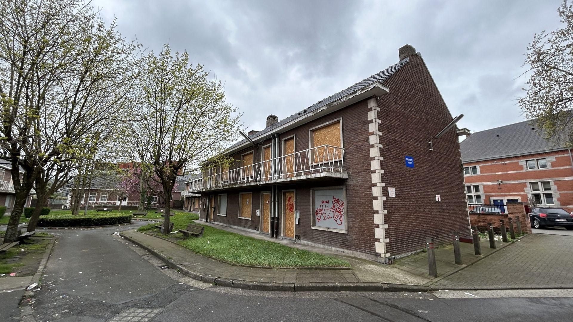 Pas assez de logements pour les SDF à Liège : quelles solutions ...