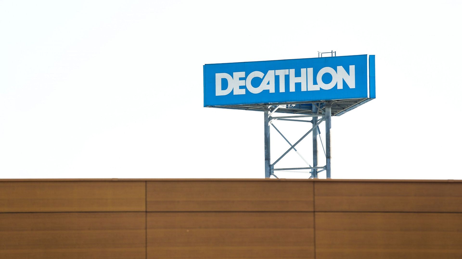 Grève dans le centre de distribution de Decathlon à Willebroek