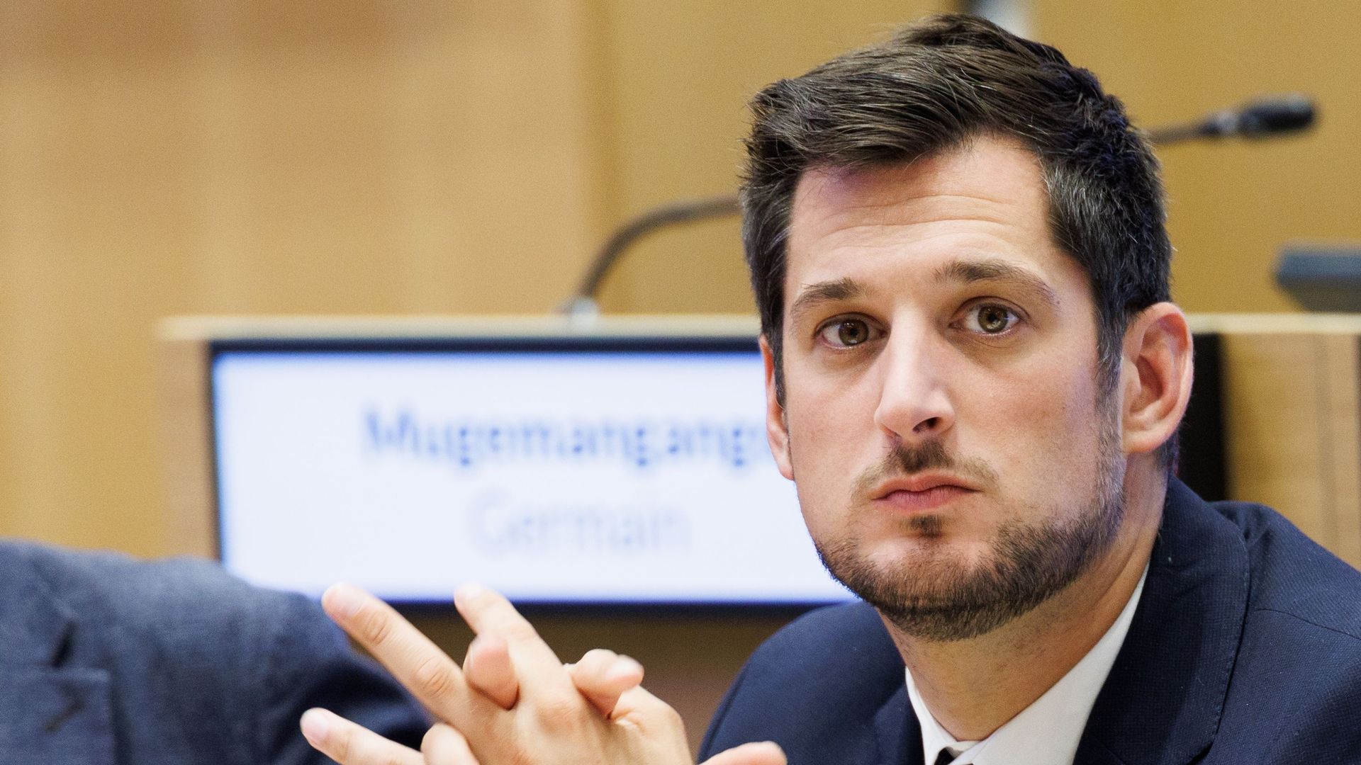 Les Engagés : Marc-Antoine Mathijsen, candidat président, conteste les ...