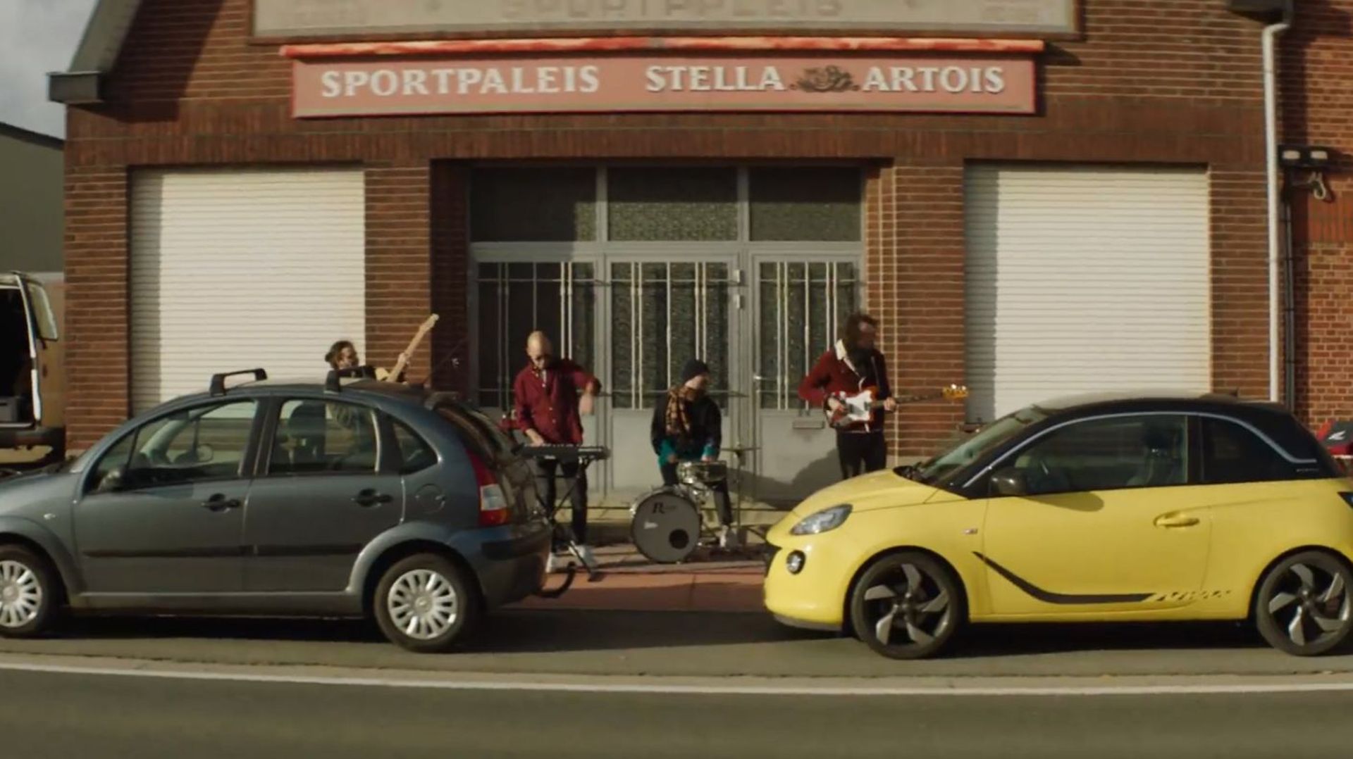 La tournée triomphale d'(Antoine) Chance dans une amusante vidéo auto ...