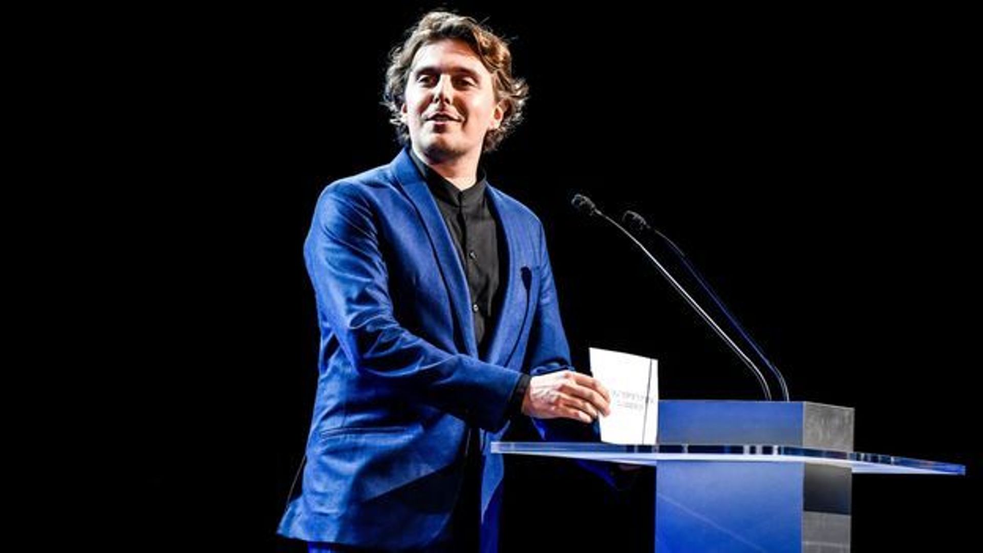 Magritte du Cinéma - Alex Vizorek, maître de cérémonie surréaliste des ...