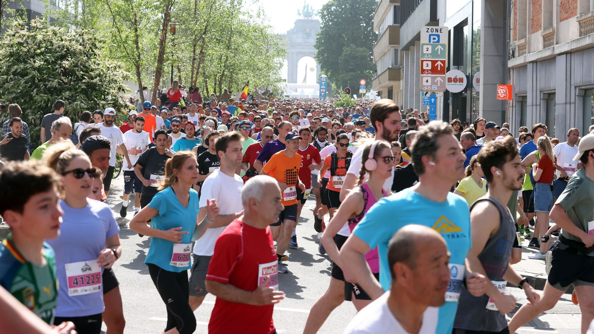 Qui est 'Ren', ce jeune artiste qui bouleverse internet et ouvre le ...