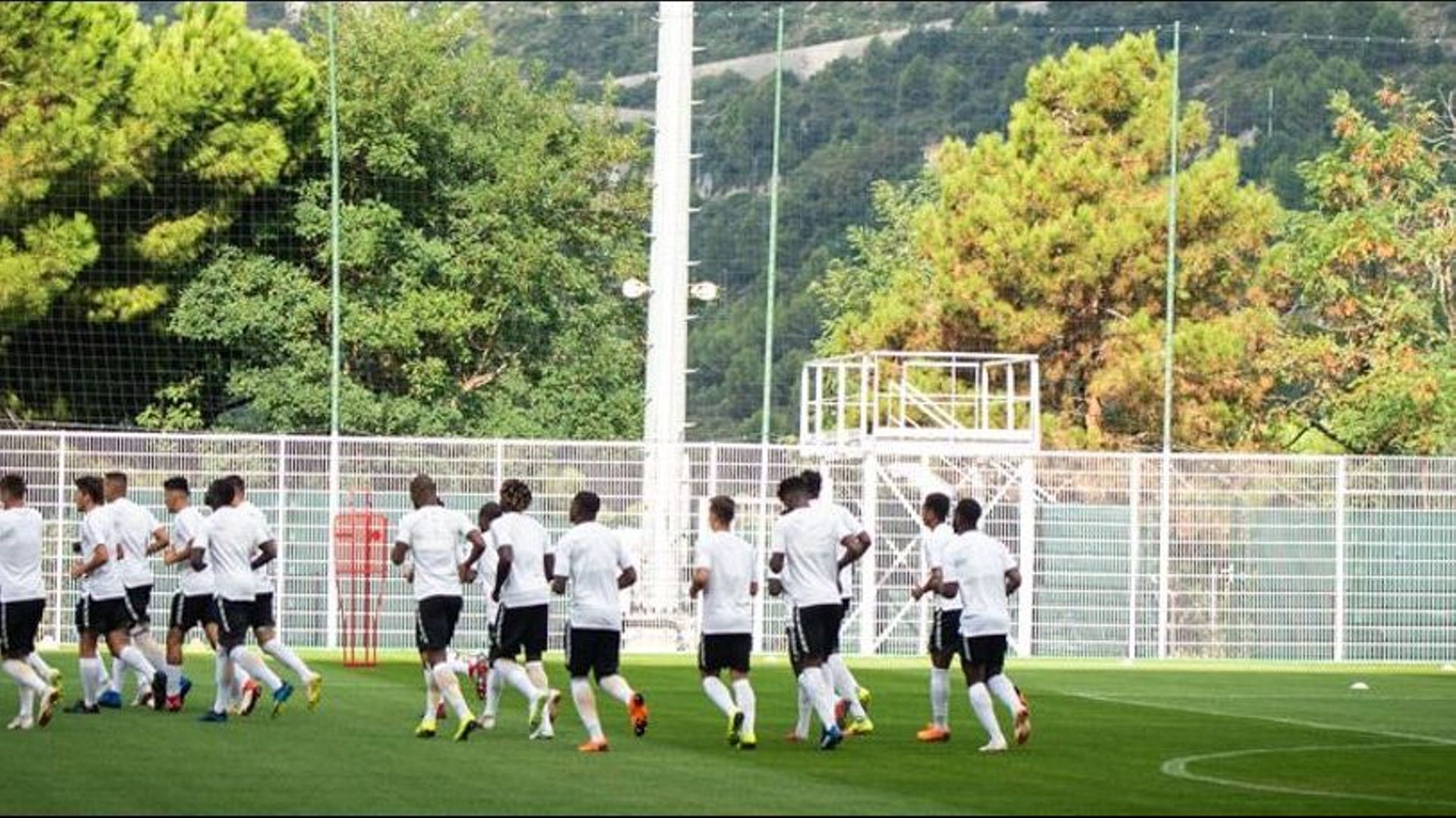 Thierry Henry a dirigé sa première séance d'entrainement à Monaco, 18e ...