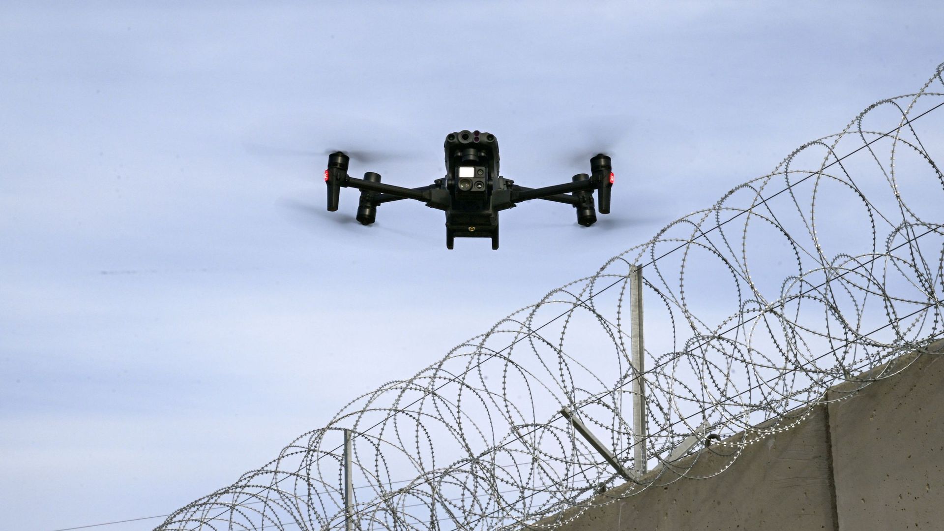 Débat : les prisons sont-elles des passoires pour la contrebande par ...