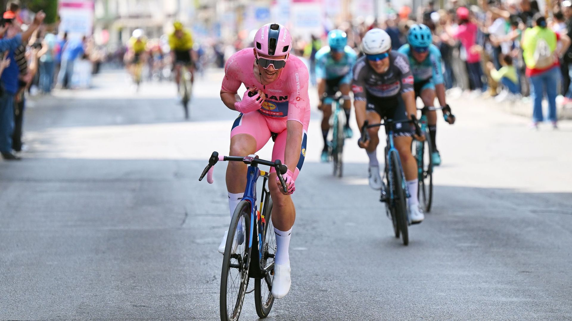 4chan, Reddit : mème combat - RTBF Actus