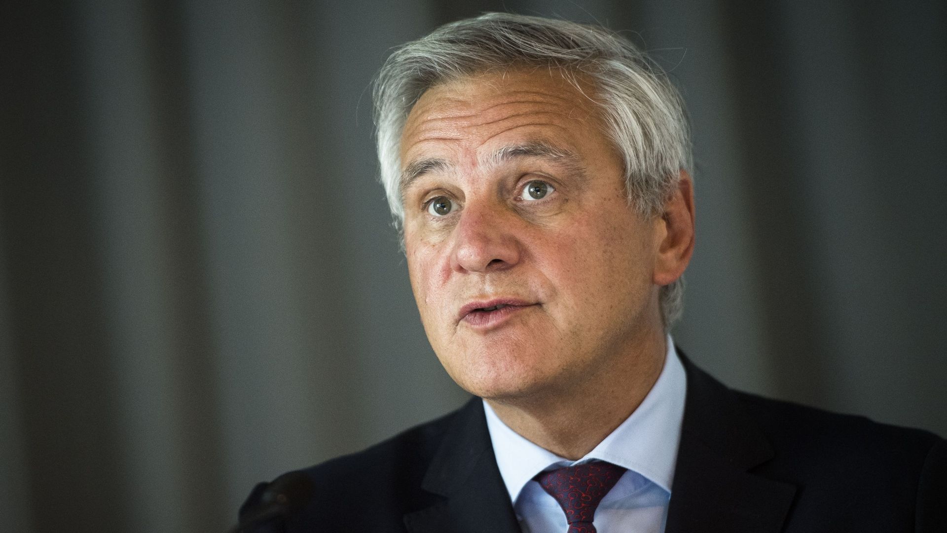 Kris Peeters demande à AB InBev de s'expliquer sur sa dernière hausse ...