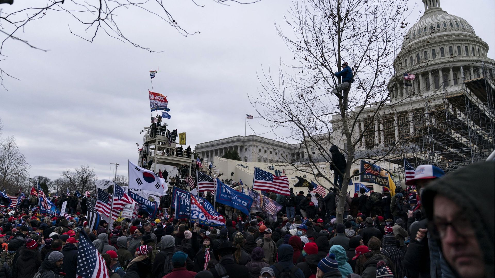 Revue de presse : chaos et insurrection aux États-Unis - RTBF Actus