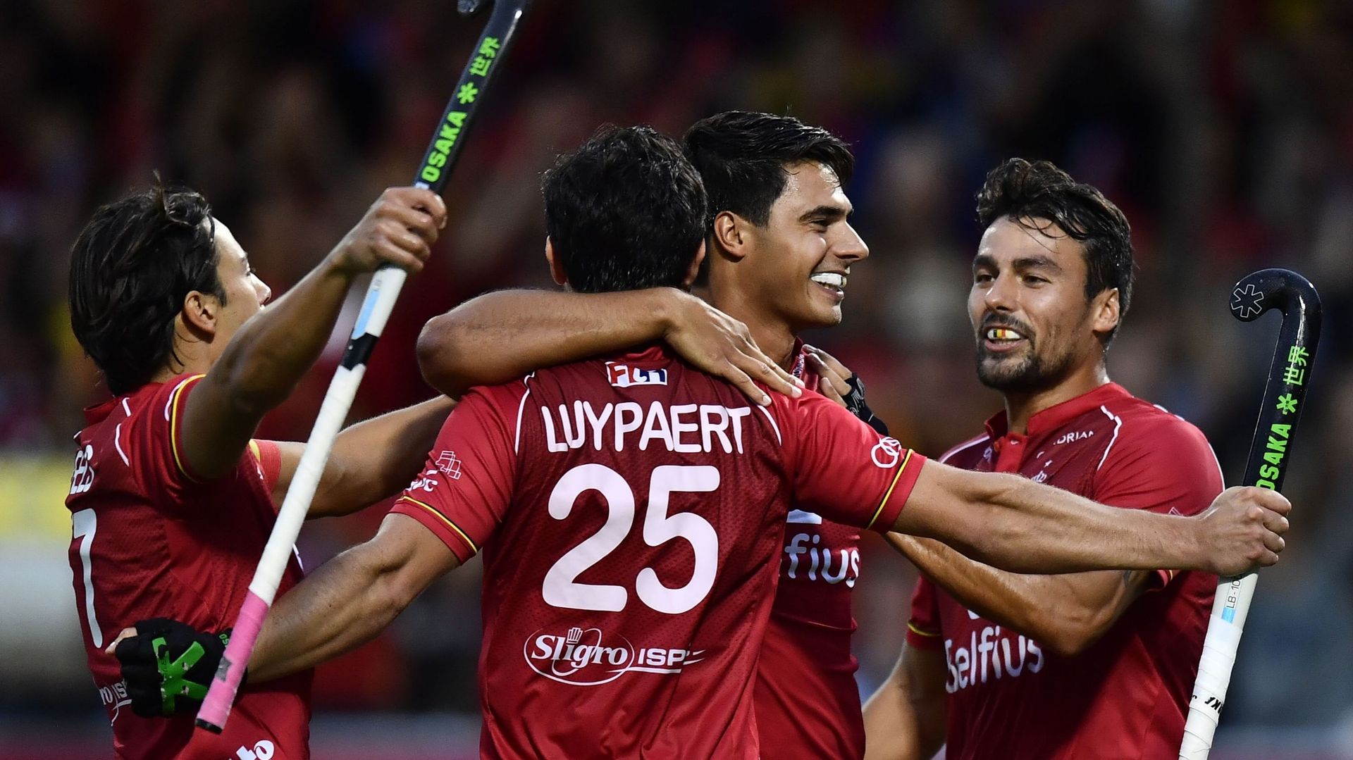 Les Red Lions débutent leur Euro par une victoire autoritaire contre l ...