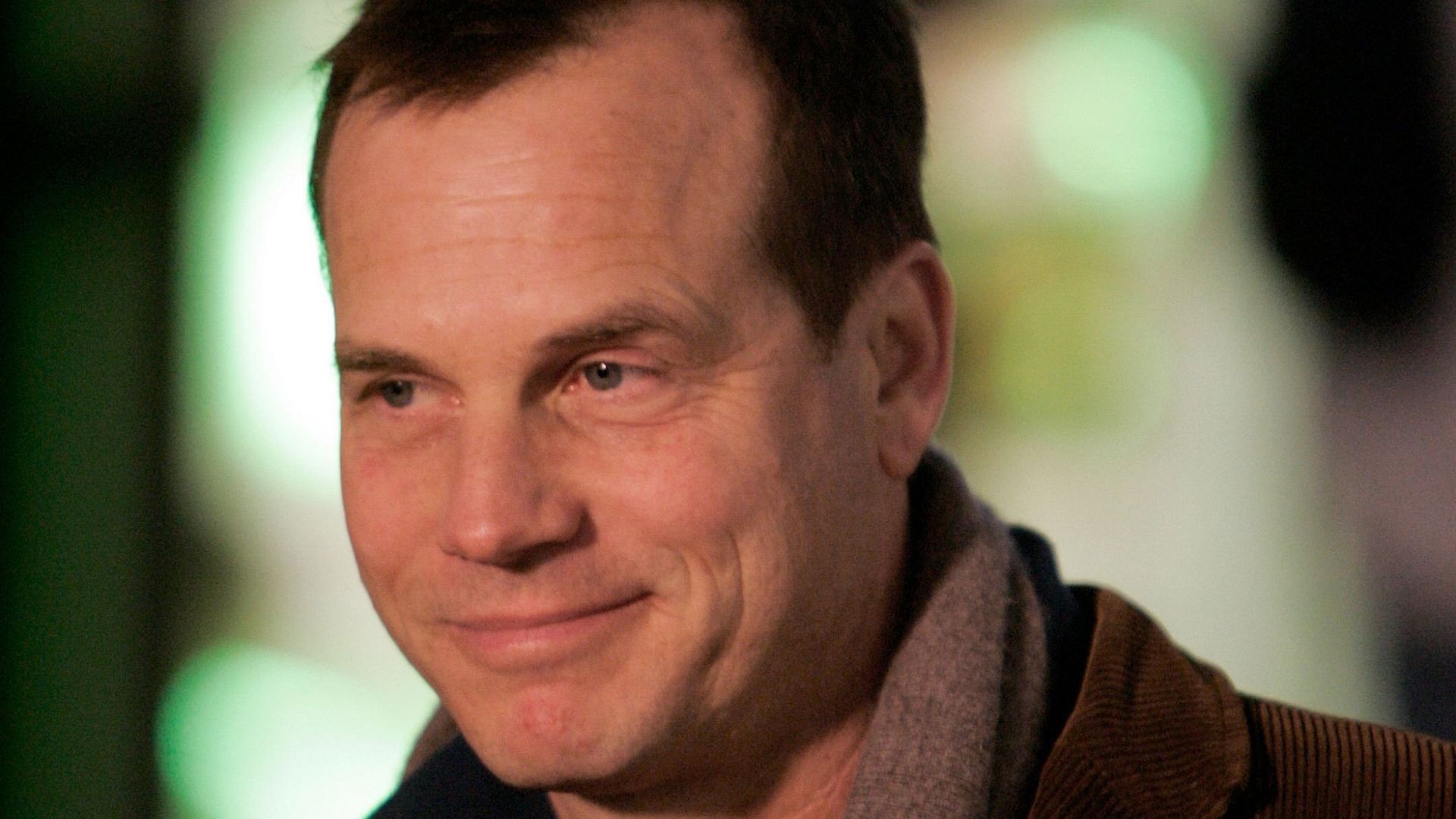 Bill Paxton, Ray Liotta et Olivier Martinez dans la mini-série 'Texas ...