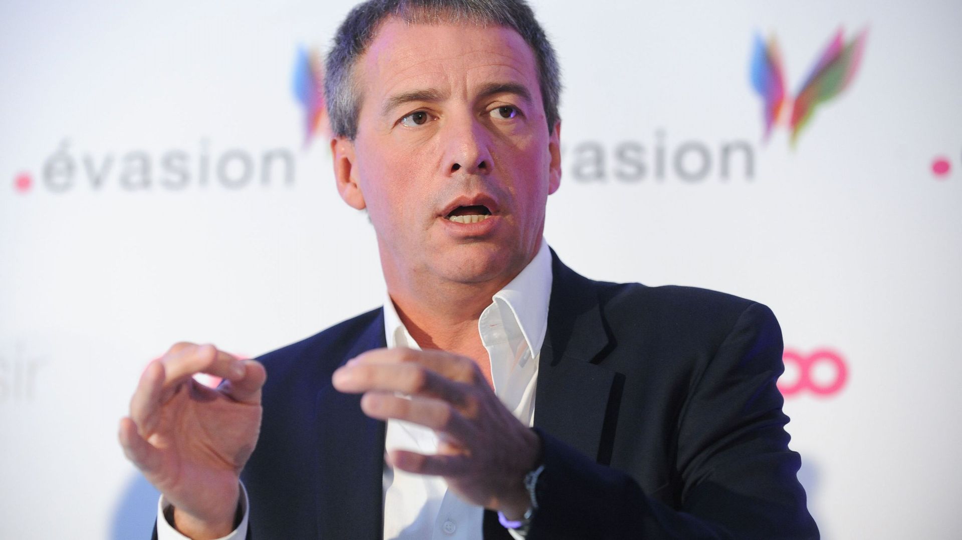 Trois élus PS, cdH et MR demandent à Stéphane Moreau de faire un pas de ...