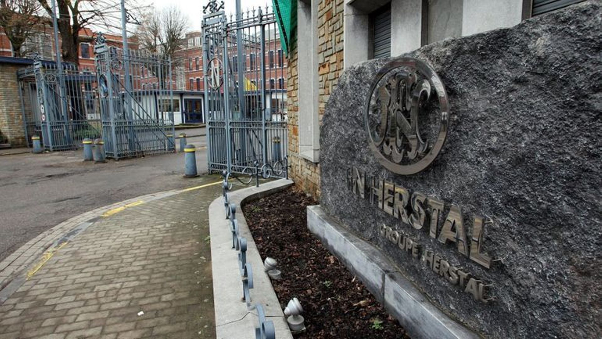 Le groupe FN Browning offre de racheter l'armurier français Verney ...