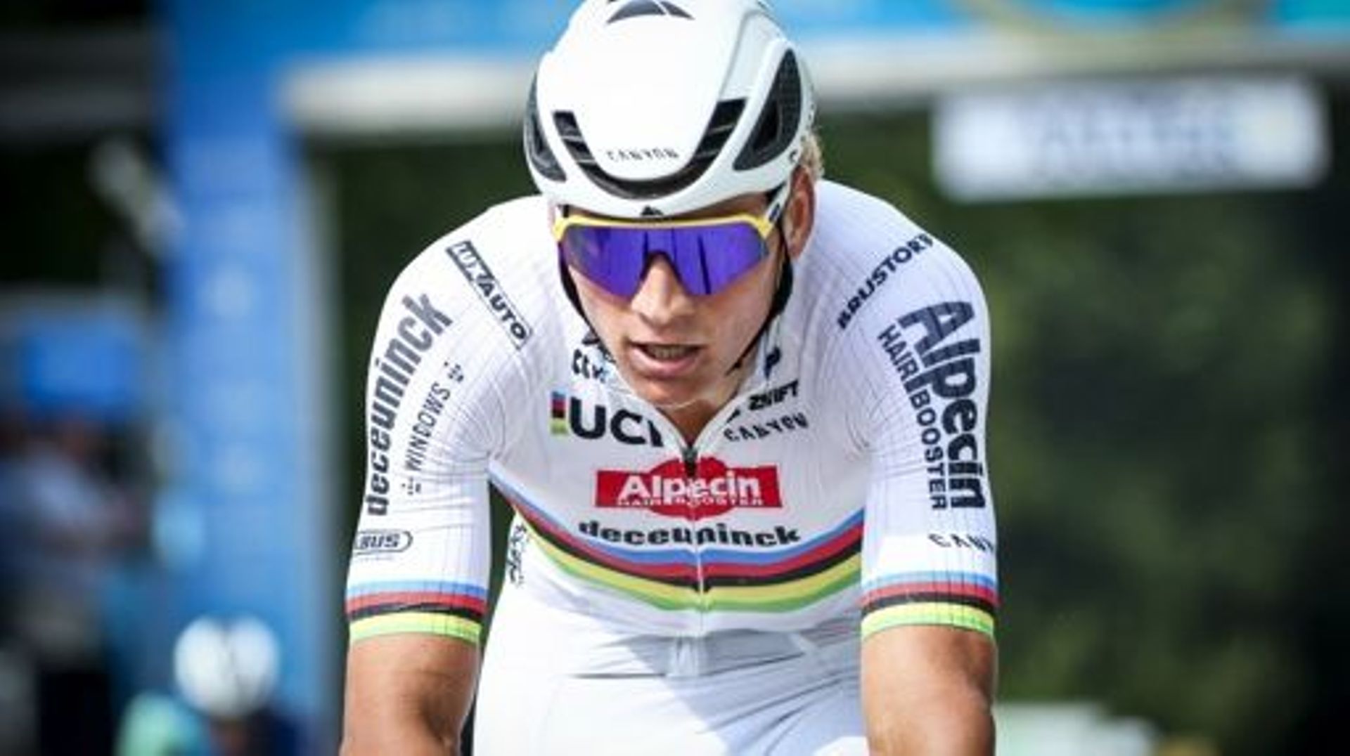 Mads Pedersen 'battu par un monstre', Filippo Ganna 'dans le rouge ...