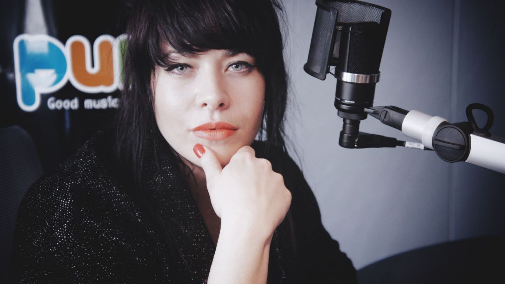 Bonus: Alex Hepburn en session + interview - RTBF Actus