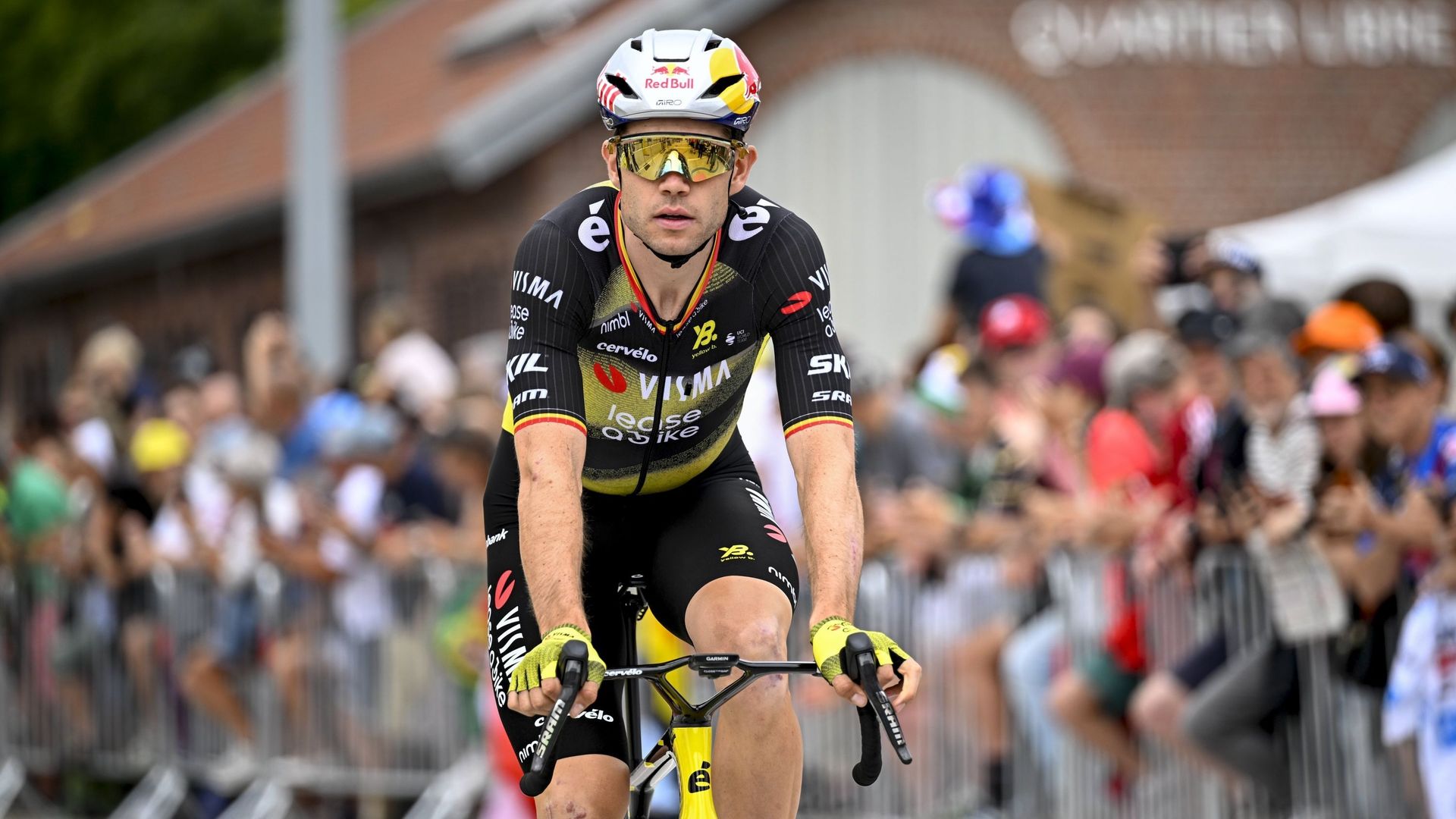 Tour de France : abandon et fracture de la clavicule pour Jasper ...