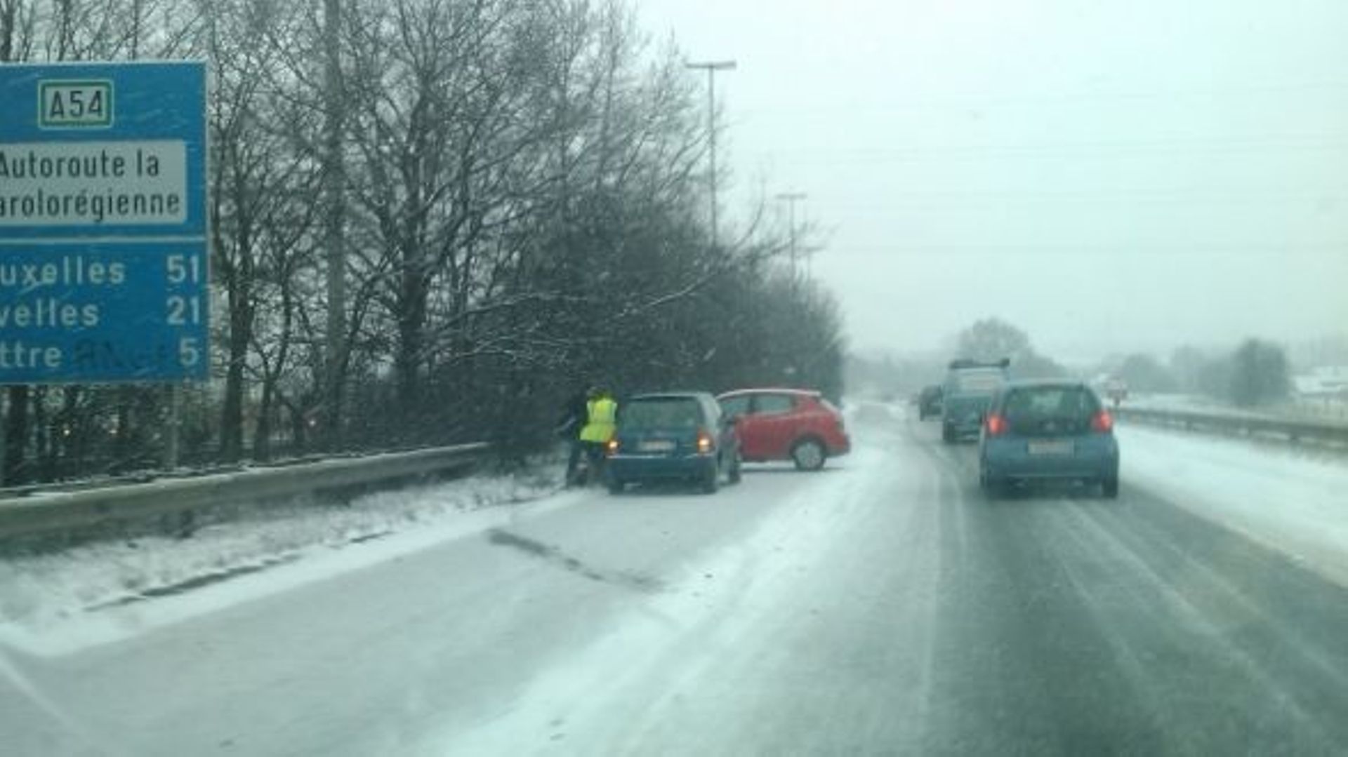 La neige a fait un nouveau retour: les images - rtbf.be