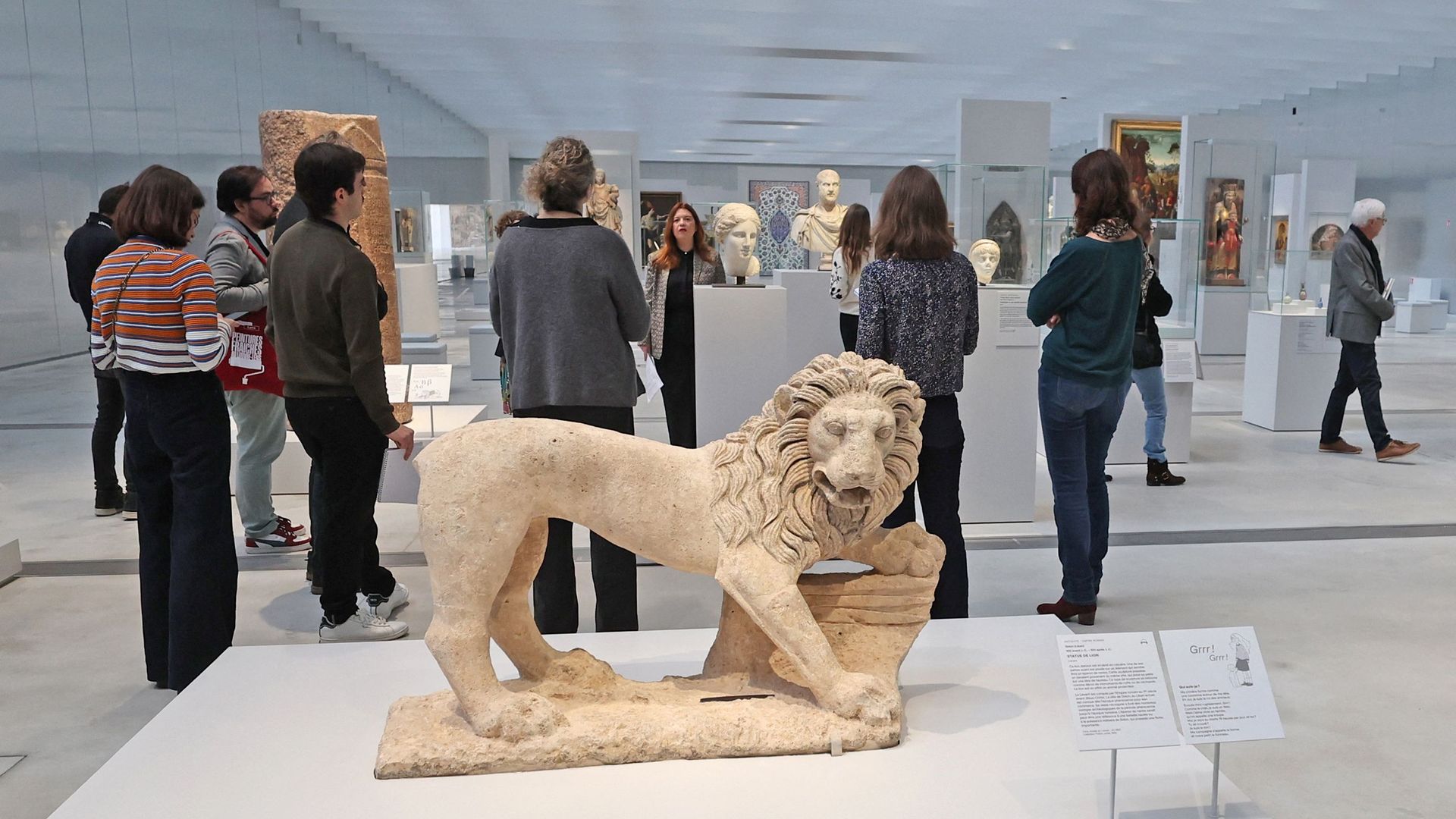 Louvre-Lens : la Galerie du temps rénovée est accessible gratuitement - RTBF Actus