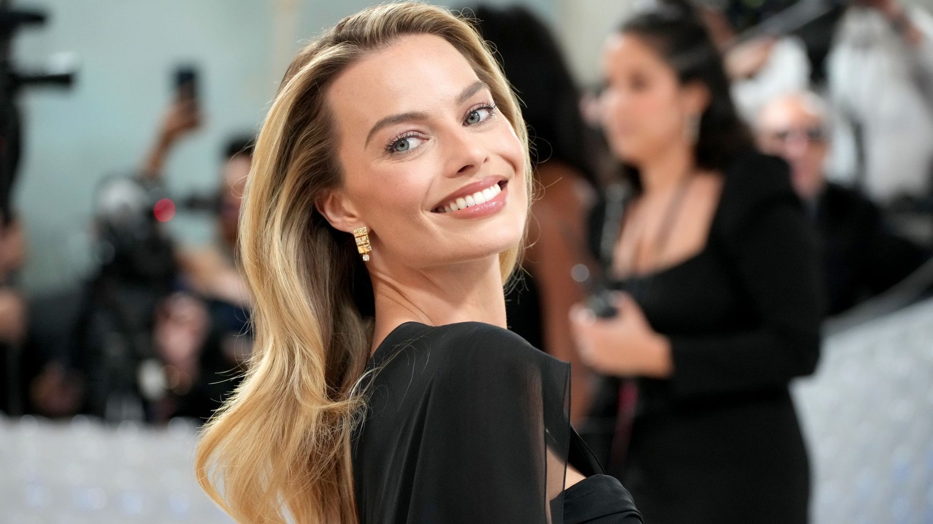 Margot Robbie a donné naissance à son premier enfant - RTBF Actus