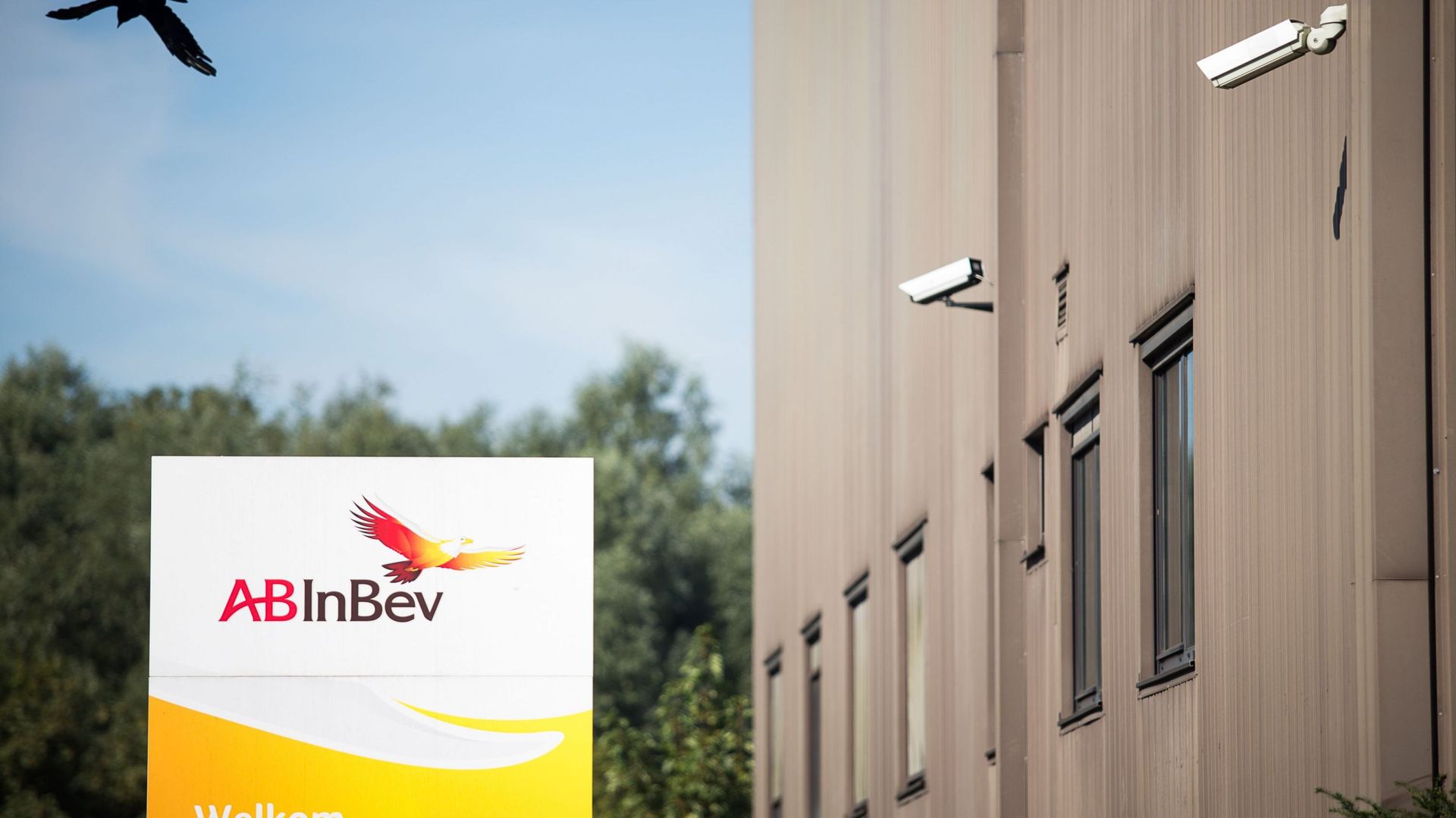 AB InBev lance une quatrième offre pour racheter SABMiller - RTBF Actus