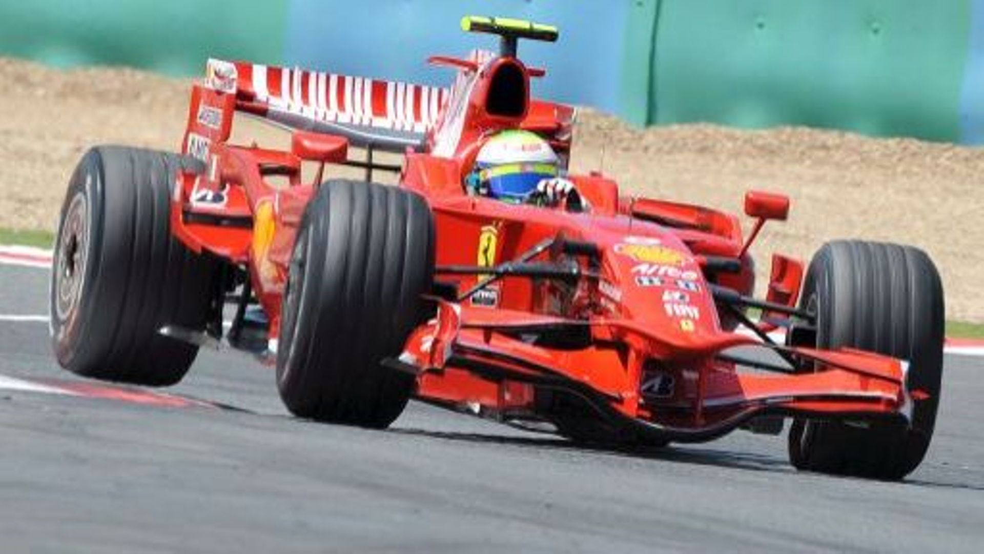 Doublé Ferrari à Magny-Cours - rtbf.be
