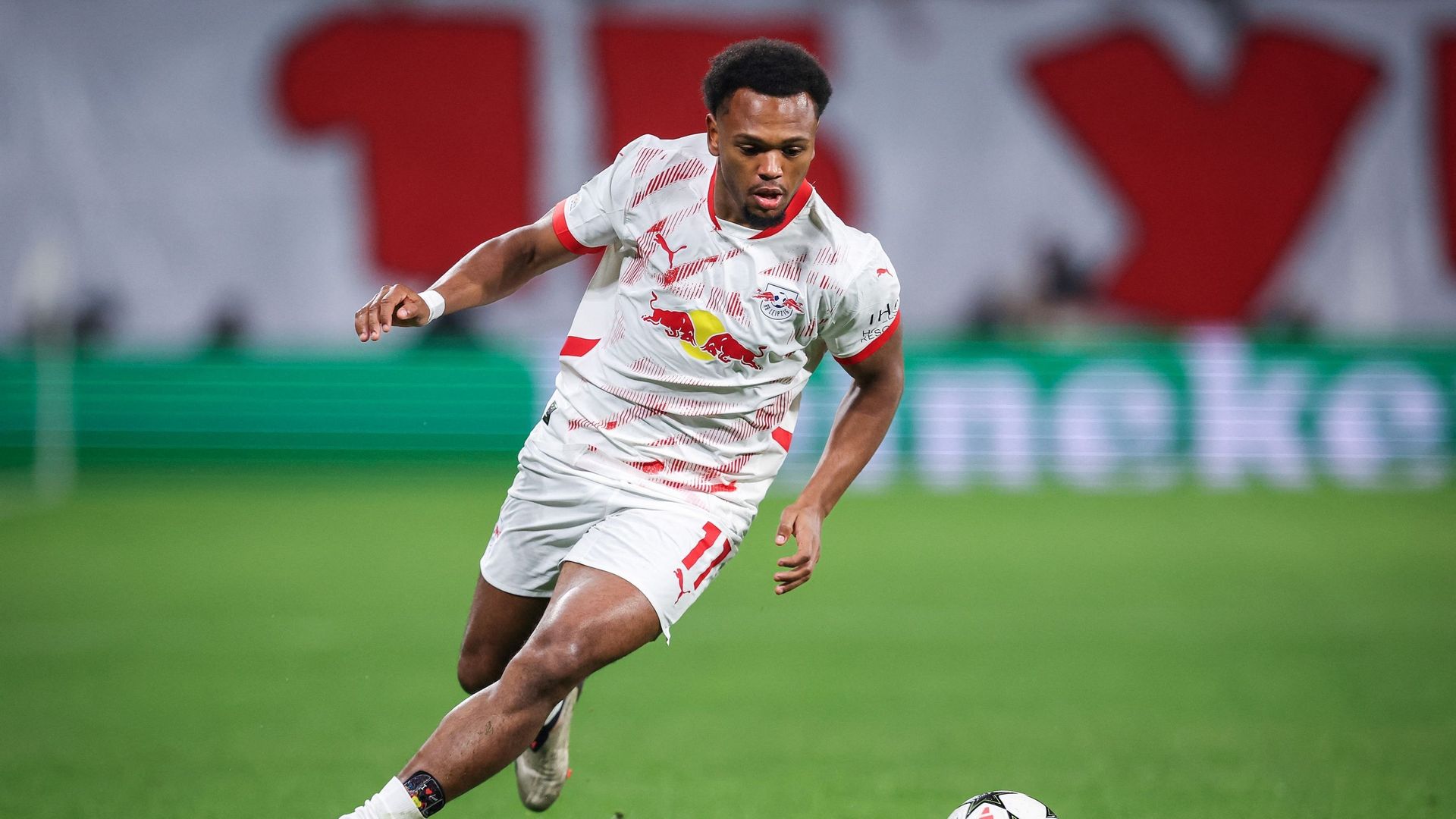 Petite alerte pour les Diables : Loïs Openda sort blessé avec Leipzig - RTBF Actus