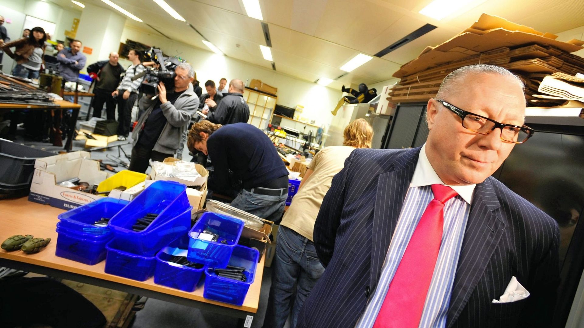 Qatargate : Marie Arena n'est plus affiliée au PS, qui renvoie à la ...