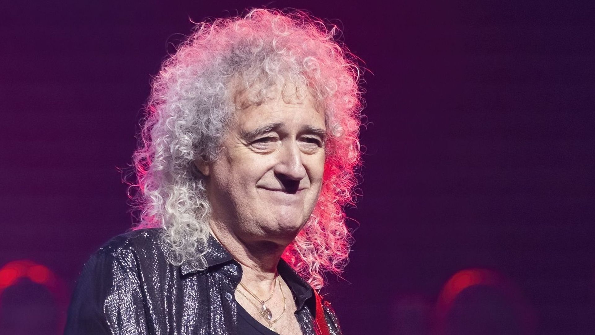 Brian May de Queen confie qu’il n’a jamais vu Freddie Mercury pleurer ...