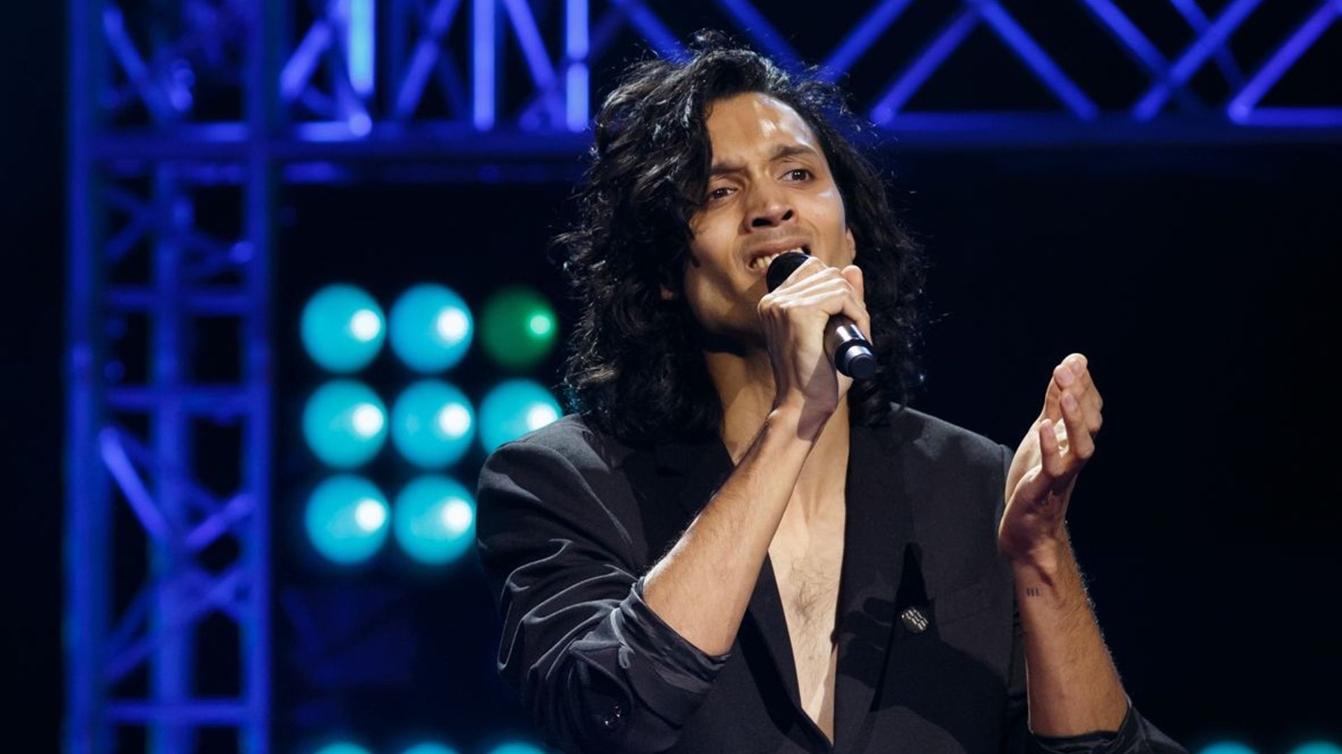 Joane, ancien candidat de The Voice Belgique, joue son premier single ...