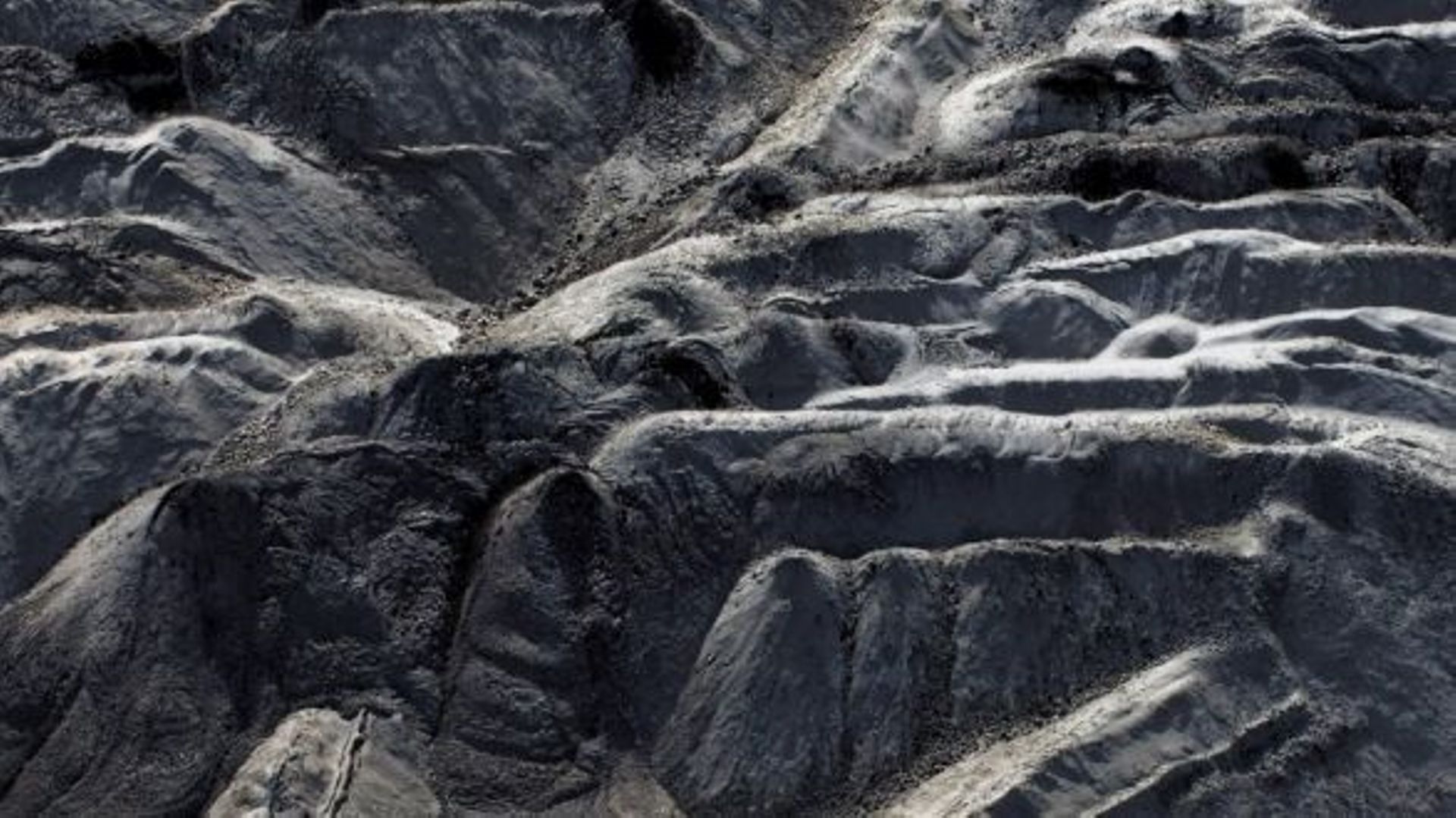 Du lignite pour réduire le prix de l'asphalte ? - RTBF Actus