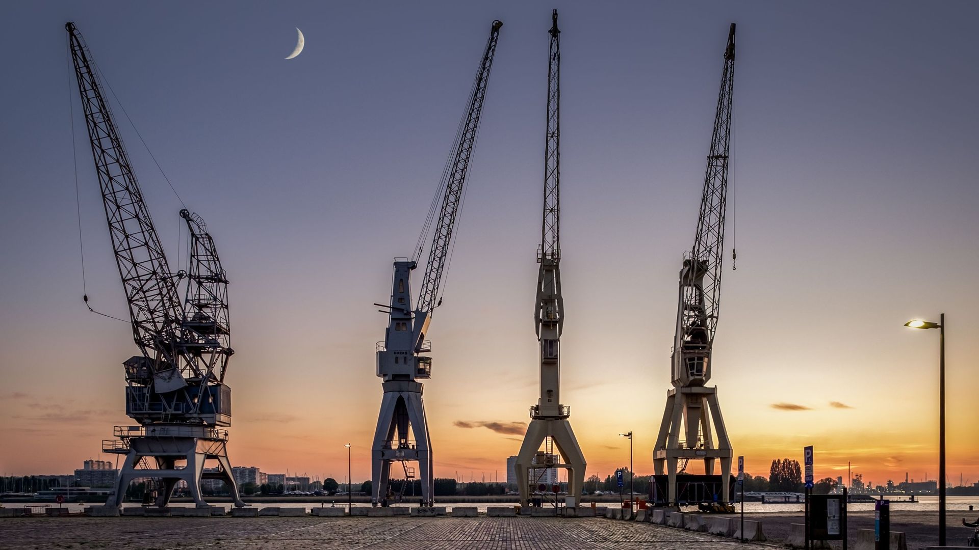 Mobilisation des agriculteurs : des blocages autour du port d'Anvers ce mardi ? - RTBF Actus