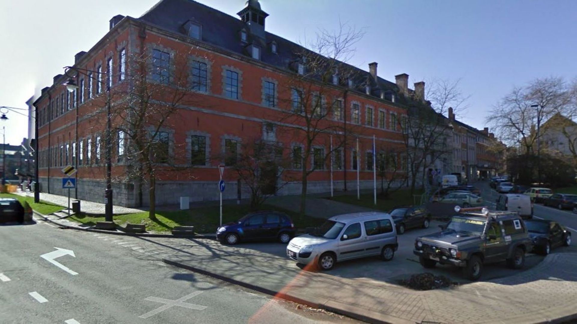 20 ans après sa construction, le Parlement wallon va connaître de ...