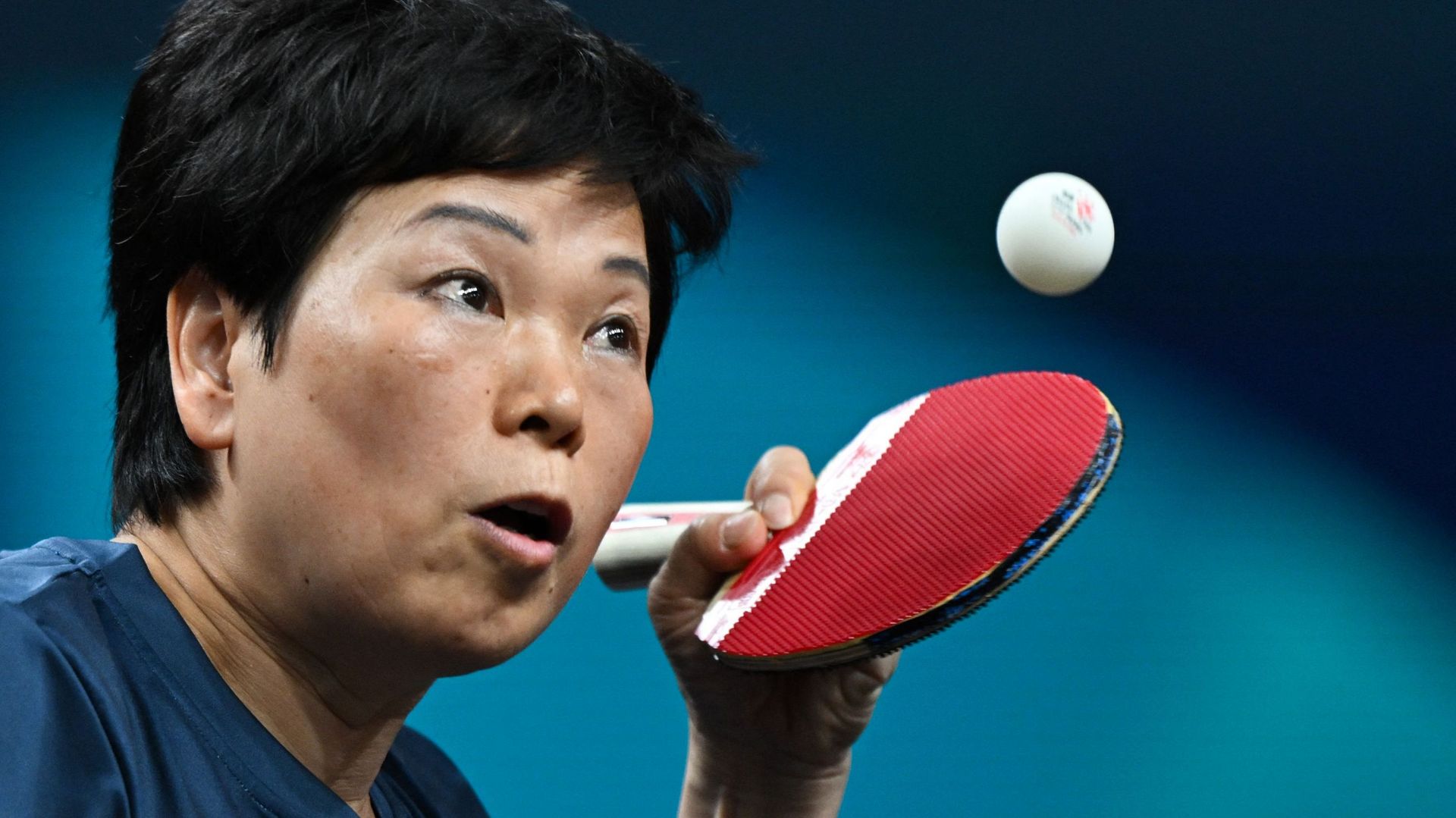 A 61 ans, Ni Xia Lian dispute ses 6e Jeux Olympiques en tennis de table ...