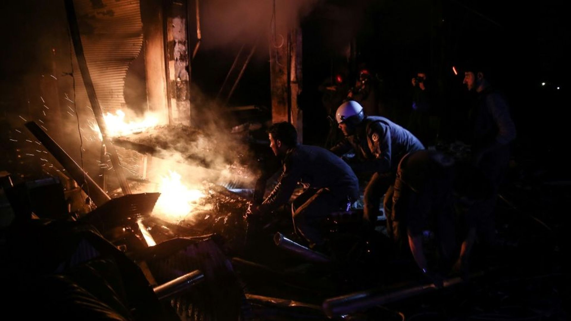 À Alep, la 'course contre la montre' pour éviter une catastrophe ...