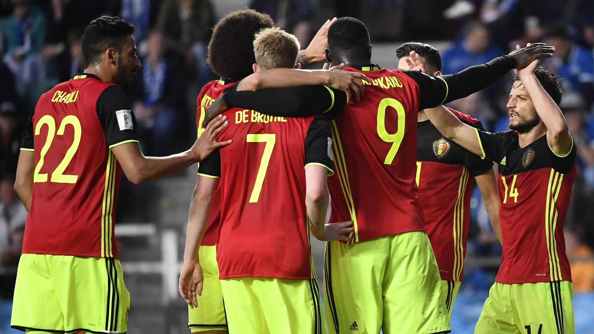 Les Diables Rouges doublent les Bleus et gagnent une place au ...